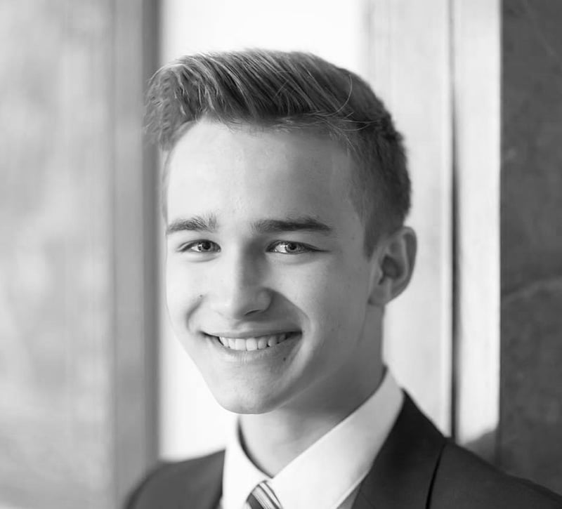 neoom - Decentralised. Digital. Renewable.